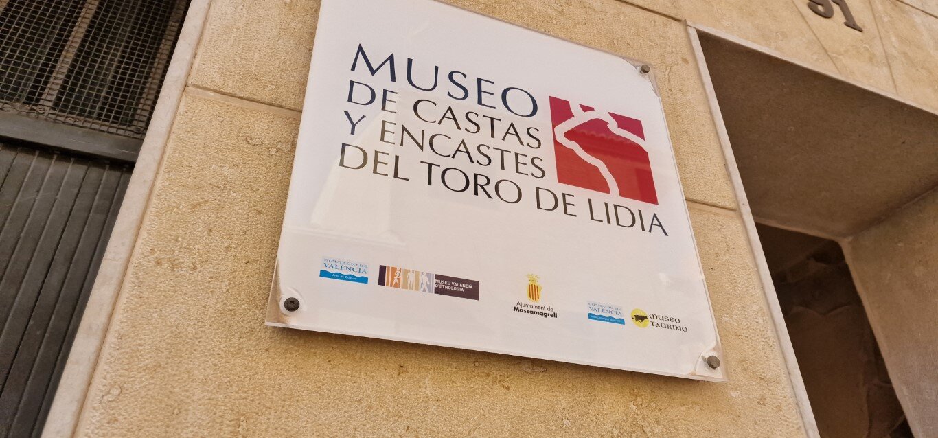 Museo de castas y encastes del toro de Lidia de Massamagrell - Valencia ...